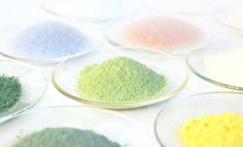 The Properties and Applications of SnO2 Nanoparticles
